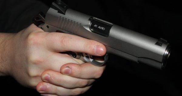 Chicago Citizens Arming Up Against Crime as Murders Continue - Liberty ...